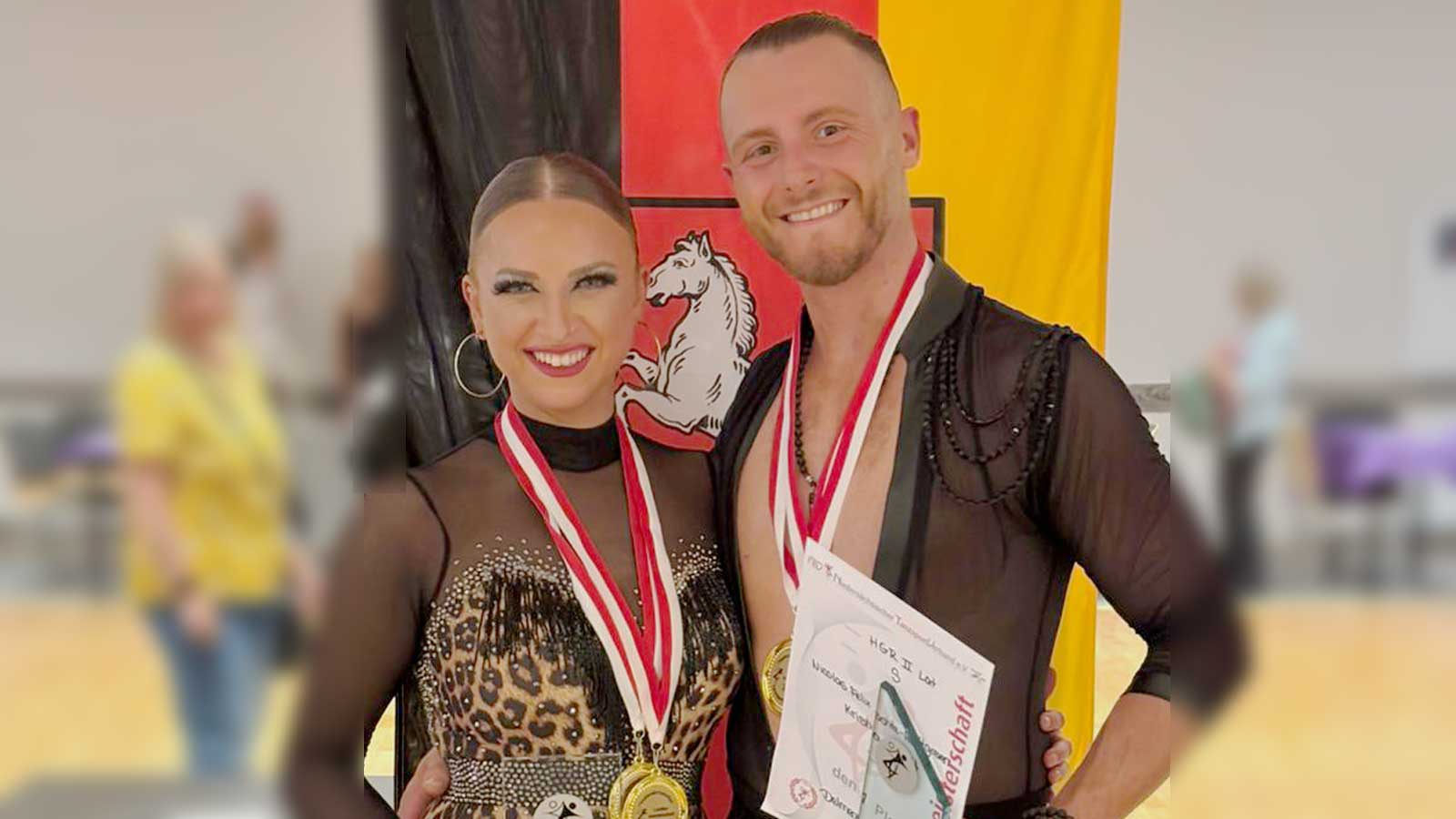 Erfolgreiche Tänzerinnen und Tänzer - Blau-Weiss Buchholz e.V.