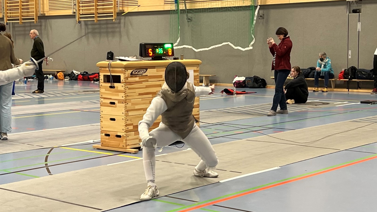 Florettfechterinnen erneut sehr erfolgreich - Blau-Weiss Buchholz e.V.